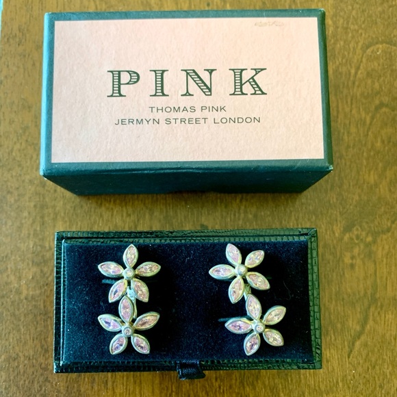 Thomas Pink | Jewelry | Thomas Pink Womens Flower Cufflinks | Poshmark